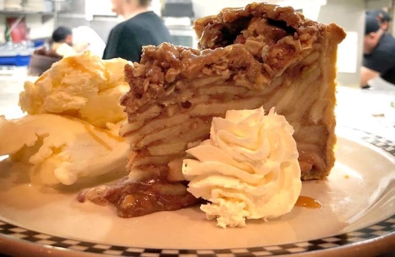16 Stellar Raleigh Pie Shops According To The Locals - The Trippy Life